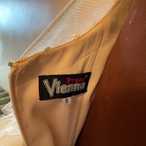 Vienna Prom | Dresses | Vienna Size 8 Prom Dress | Poshmark